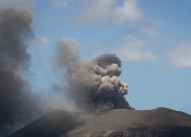 Yasur View Lodge – The best views of Yasur Volcano